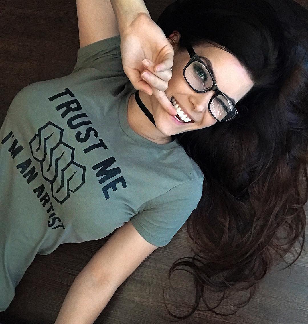 Niece Waidhofer Pictures