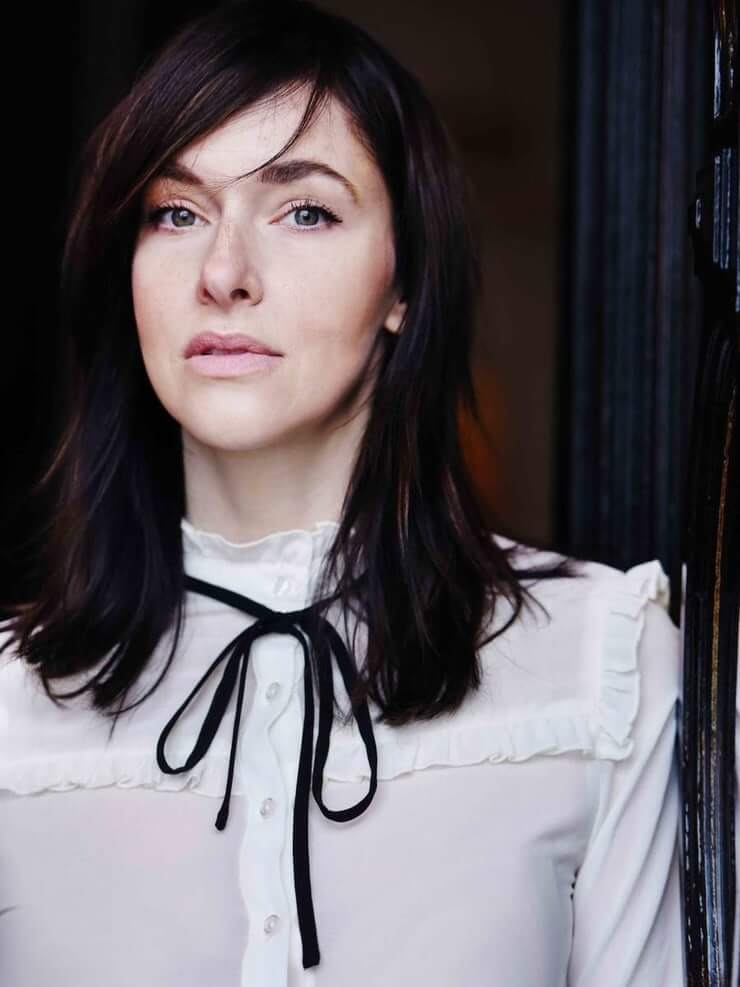 Kim Riedle Pictures (42 Images)